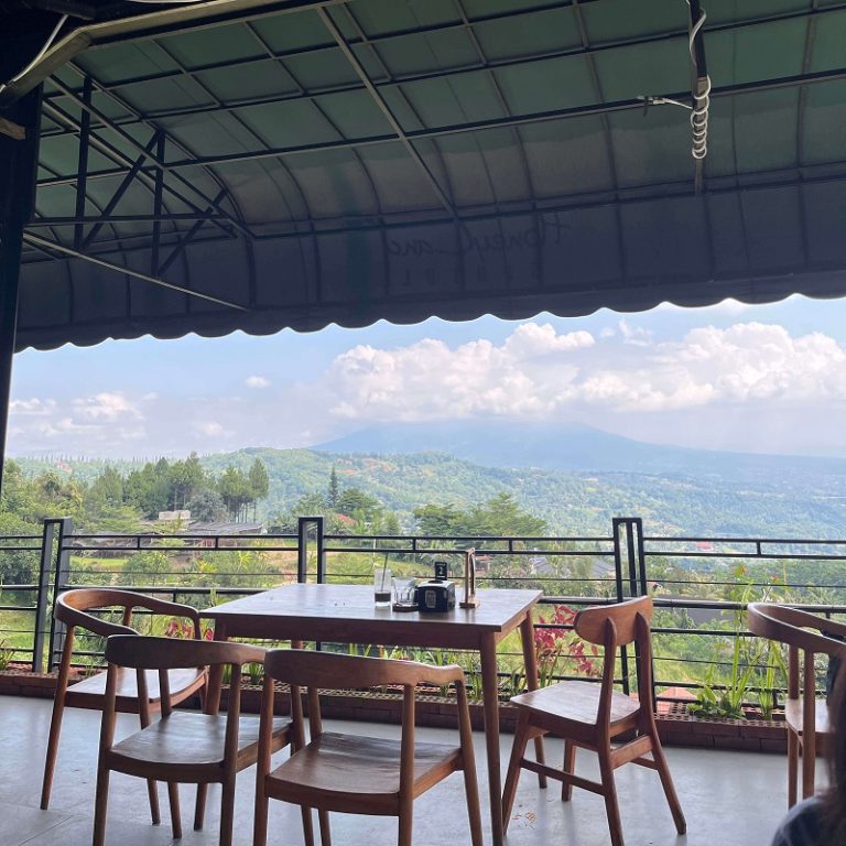 Honey Land Sentul - MEET, EDUWISATA, FAMILY RESTO SENTUL VIEW
